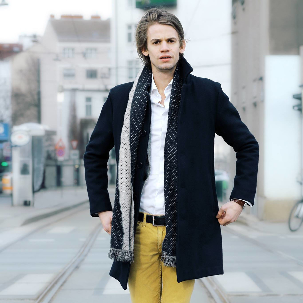 Florian Feik - Schauspieler - KidsTV | XING