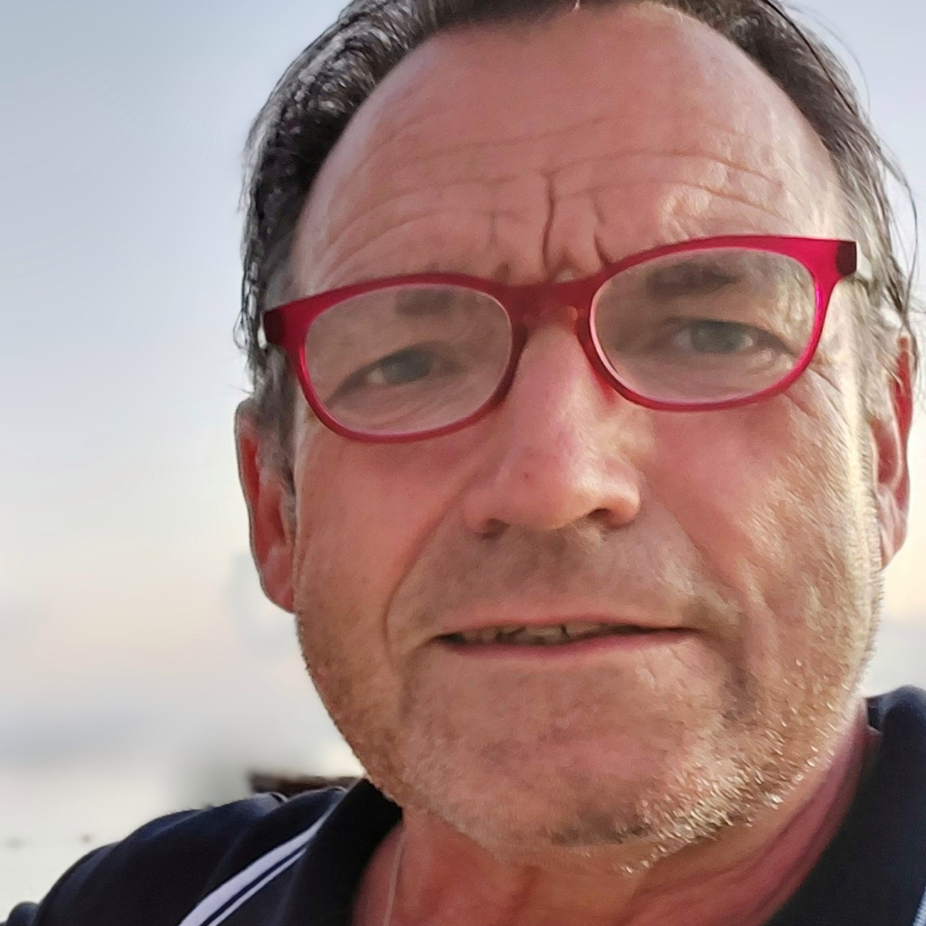 Michael Eisele - Geschäftsleitung - Apotheken-Filialgruppe | XING