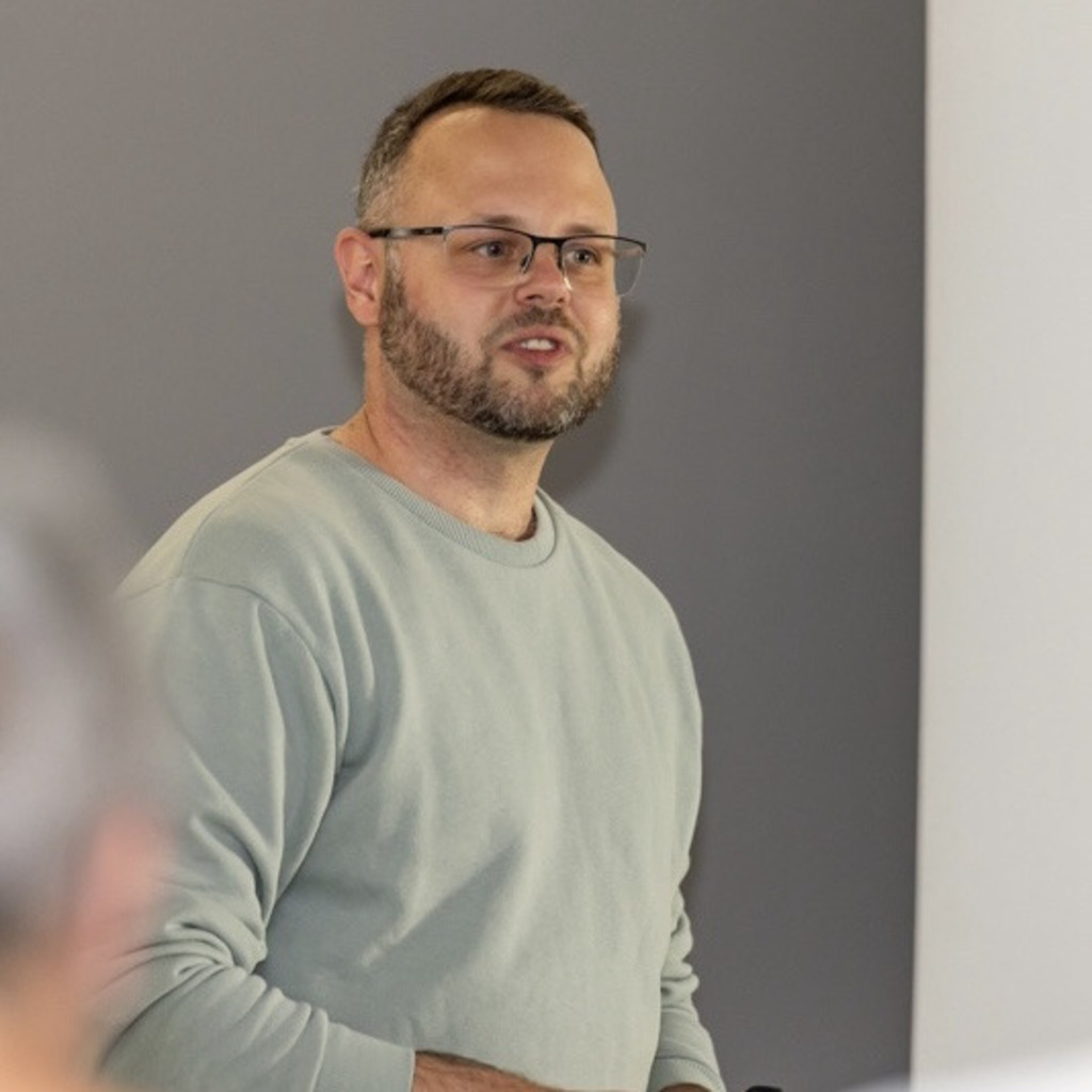 Eric Spruth - Leiter Kommunikation (Doppelspitze) - phaeno gGmbH | XING