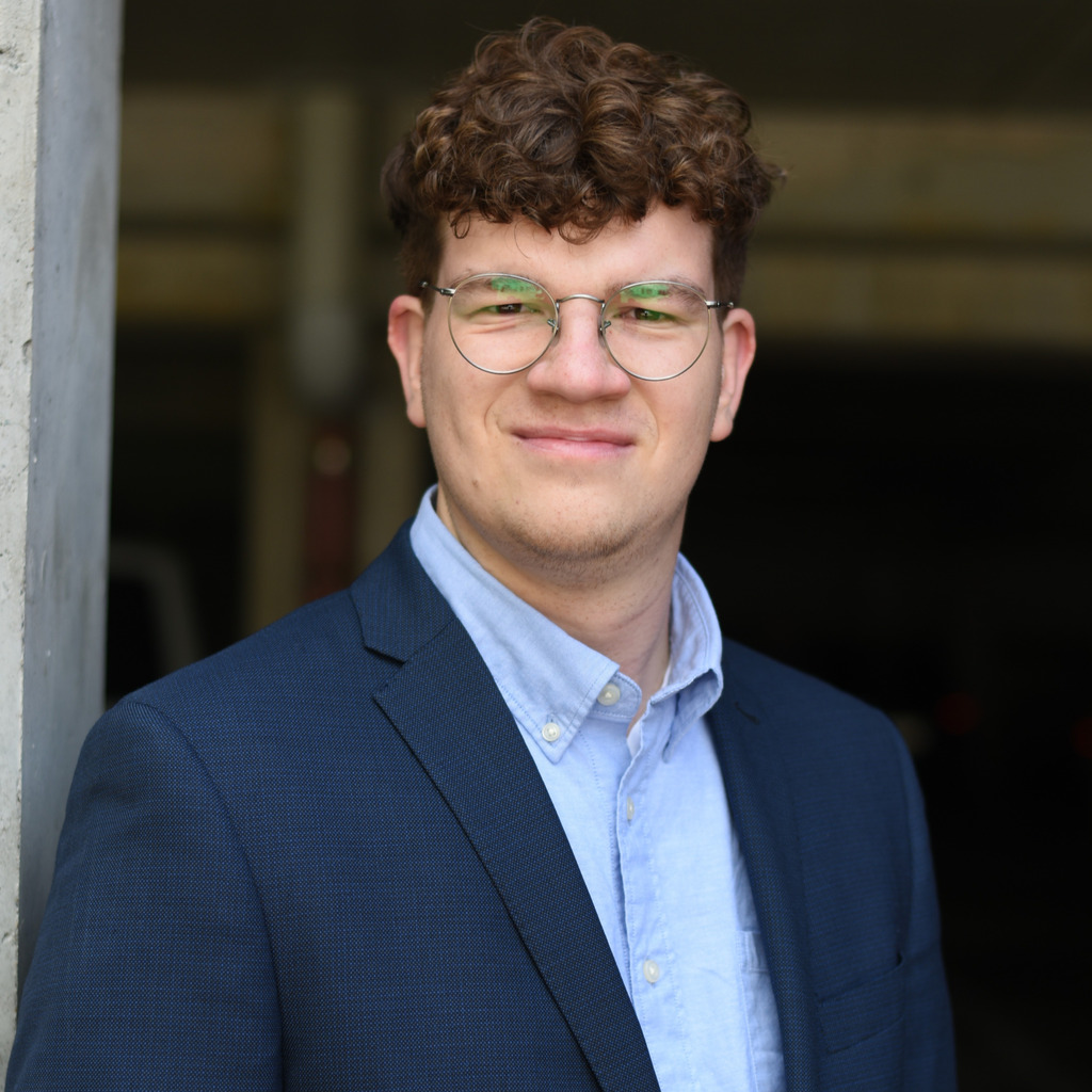 Enrico Mertin - Fahrzeugbegutachter - Auktion & Markt AG | XING