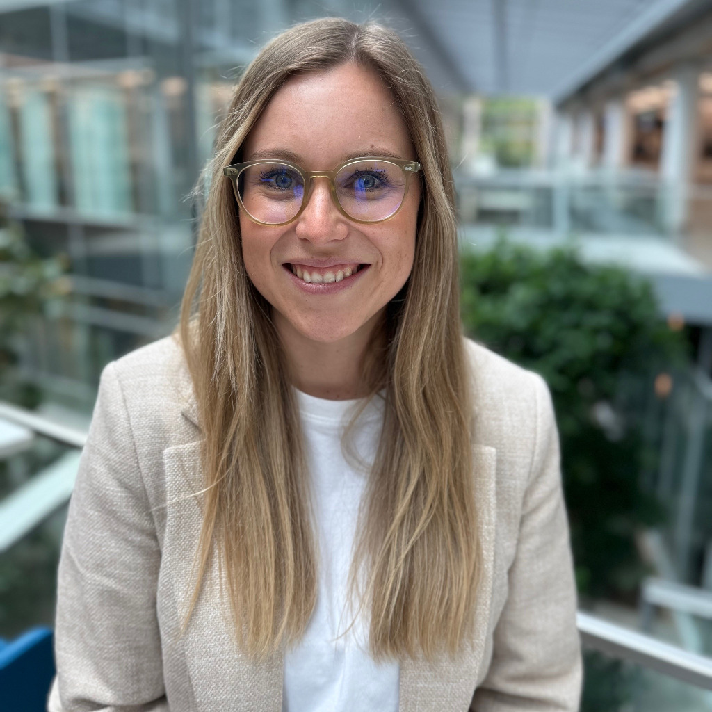 Sarah Blum - Talent Acquisition Managerin – Active Sourcing - ERGO ...