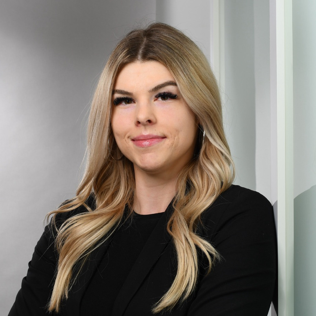 Laura Miron - Automobilkauffrau - Stellantis &You Deutschland | XING