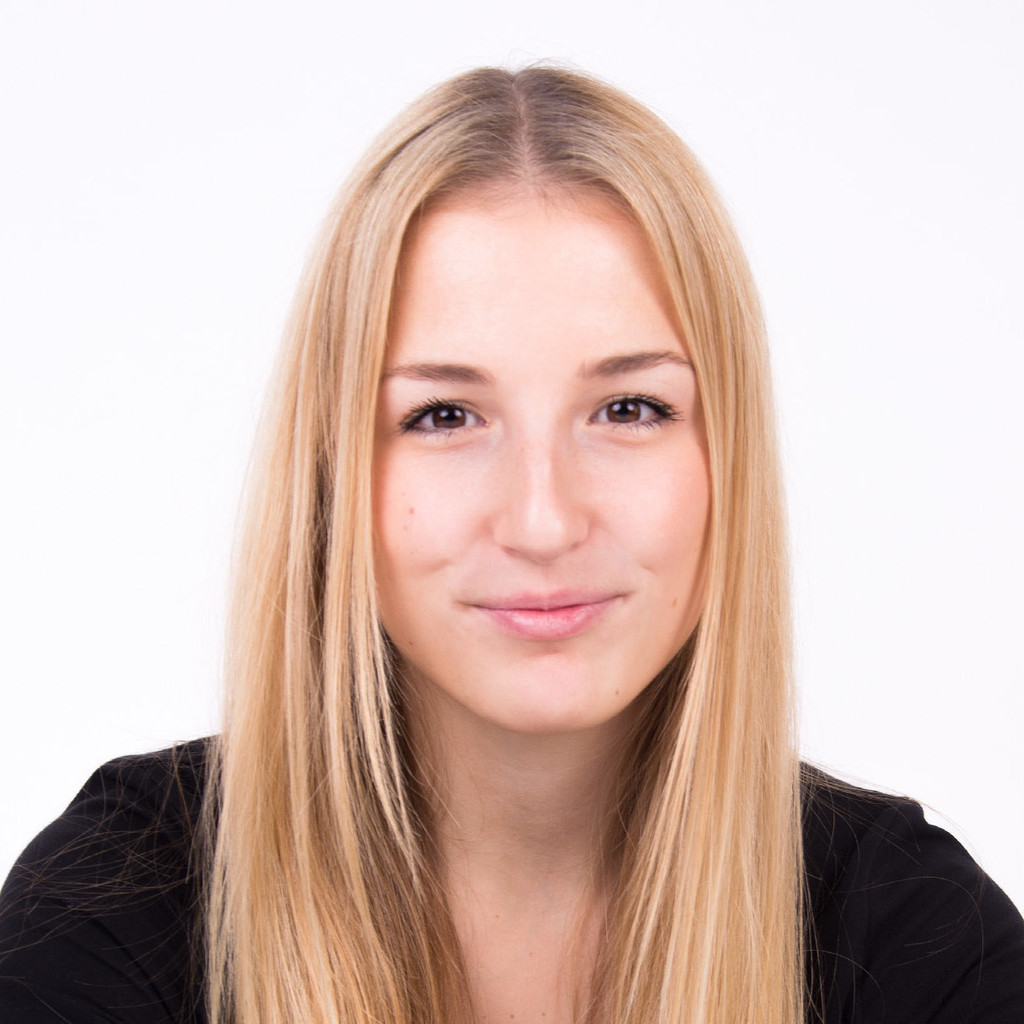 Lisa Renner's Instagram, Twitter & Facebook on IDCrawl