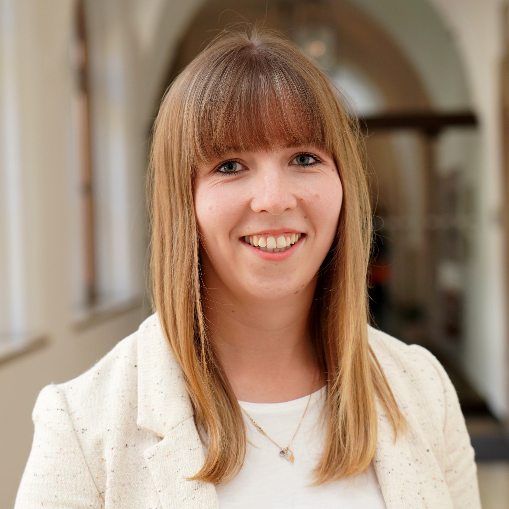 Julia Wirth's Instagram, Twitter & Facebook on IDCrawl