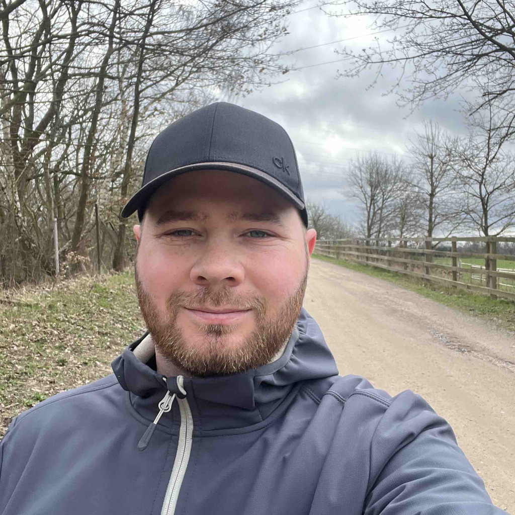 Carsten Renner - Leitmonteur Raumsysteme - Zeppelin Rental GmbH | XING