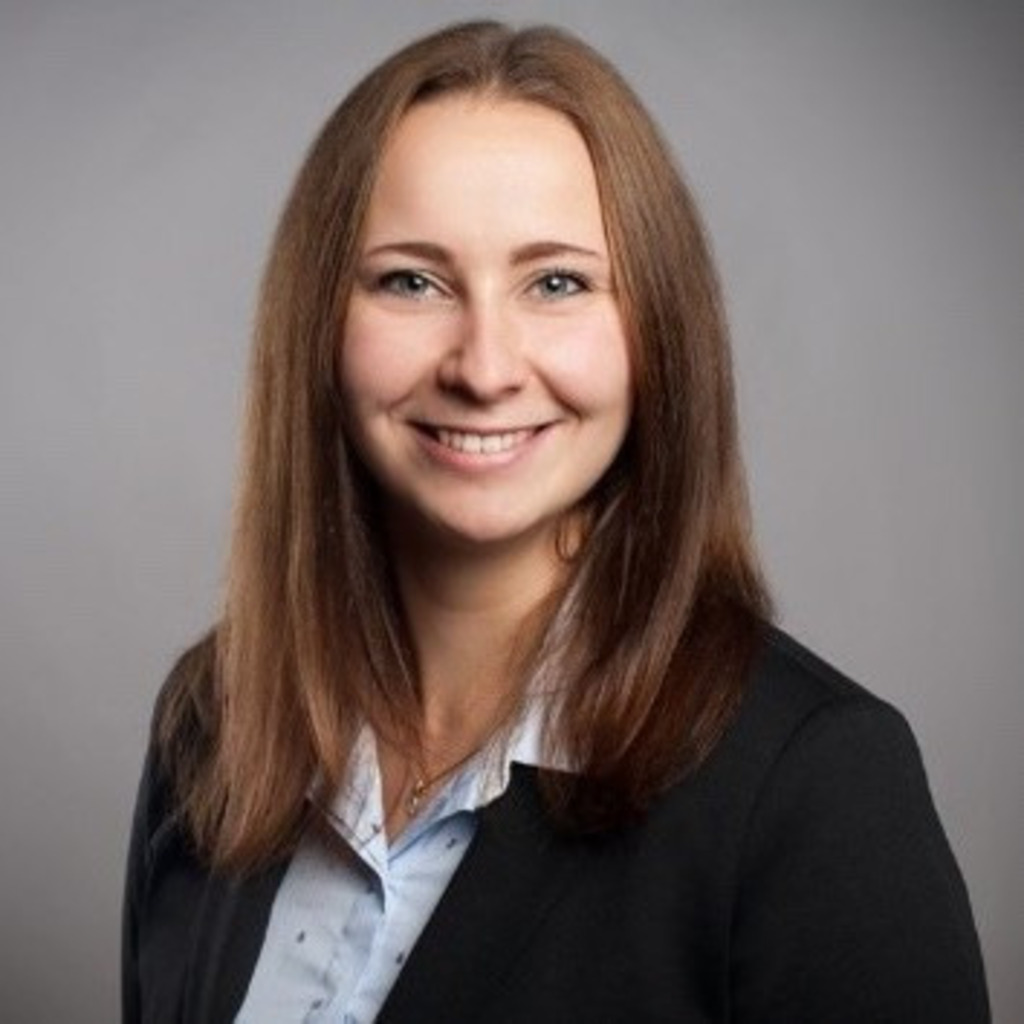 Laura Lange - E-Commerce - Ernst-Abbe-Hochschule Jena – University of ...