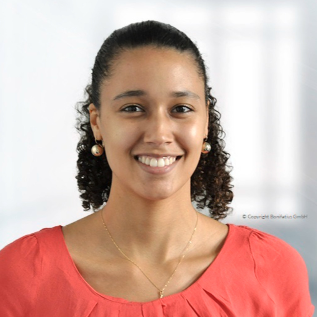 Naomi Jackson - Rechercheurin - Lightpower Collection | XING