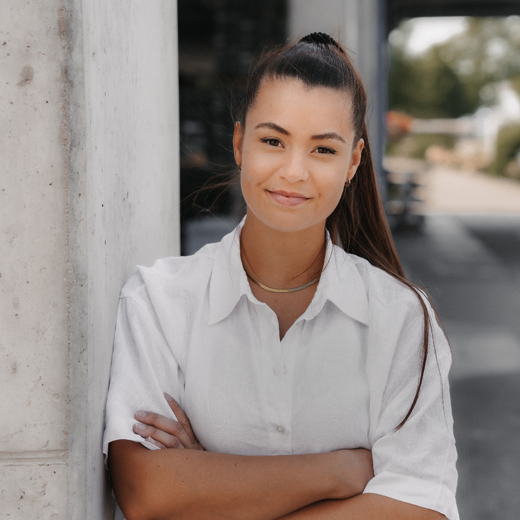 Lea Hör - Management Assistant CEO | PR & Communications Manager - Erdrich Umformtechnik GmbH | XING