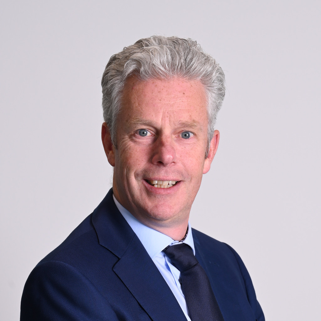 Robbert van den Broek - Directeur Marketing & Sales - Snoeks Automotive ...