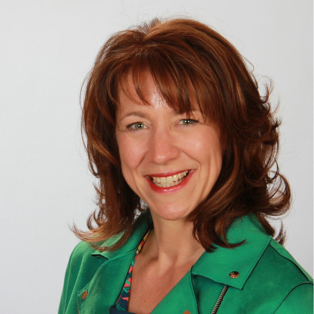 Manuela Booth's Instagram, Twitter & Facebook on IDCrawl