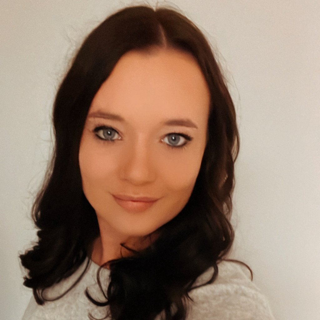 Lisa Rath - Assistentin der Geschäftsführung - Hueck Industrie Holding ...