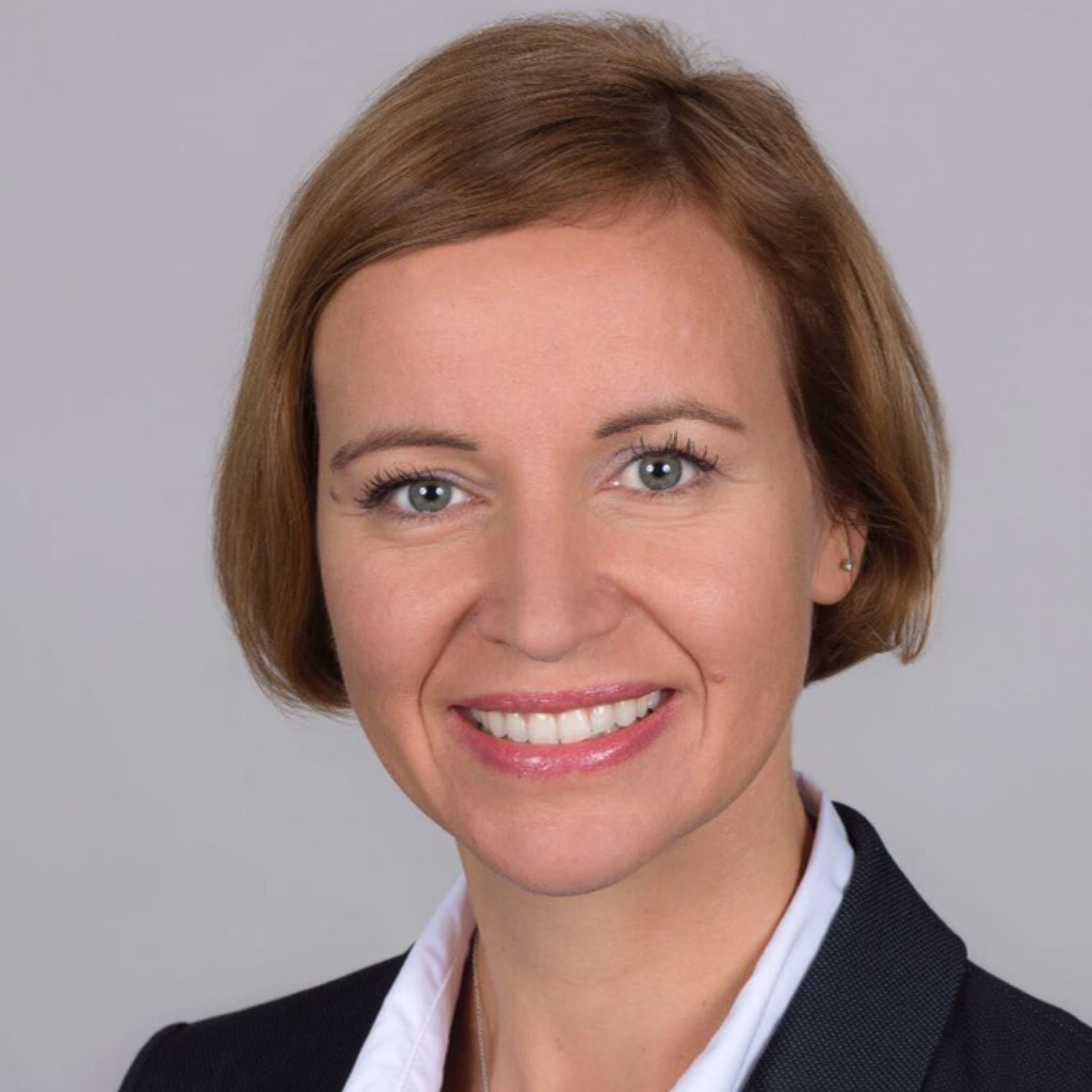 Maren Schwab - Prokuristin / Betriebswirtin (VWA) - Bank Julius Bär ... Maren Schwab - Prokuristin / Betriebswirtin (VWA) - Bank Julius Bär ...