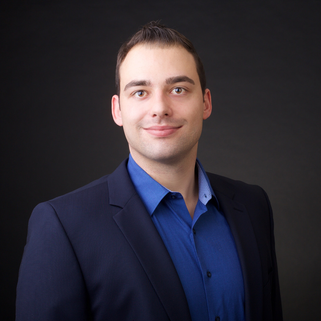 Michael Hacker - Fahrzeug- und Motorentechnik - Universität Stuttgart ...