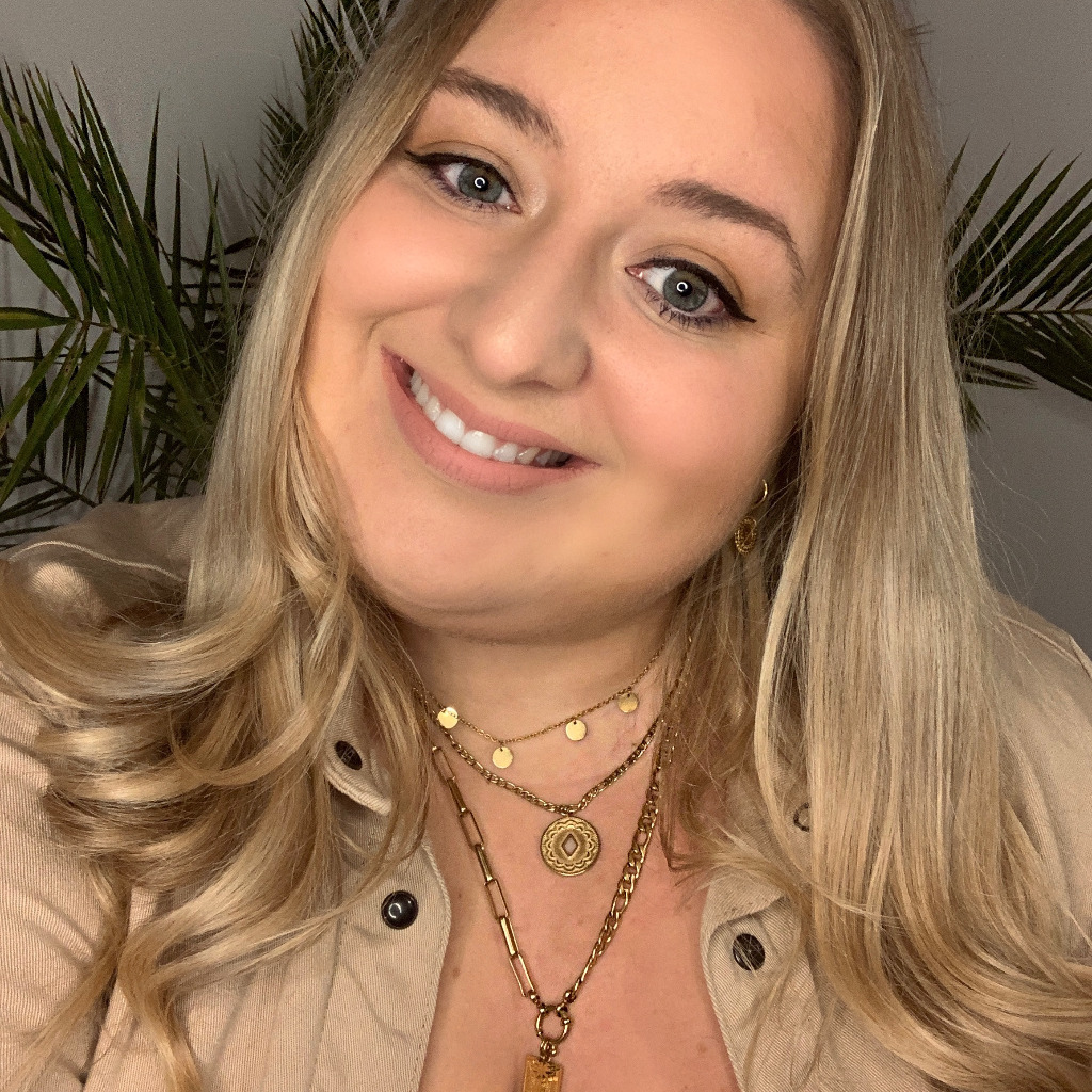 Alessa Moser - Senior Influencer Marketing Manager Europe - PURELEI ...