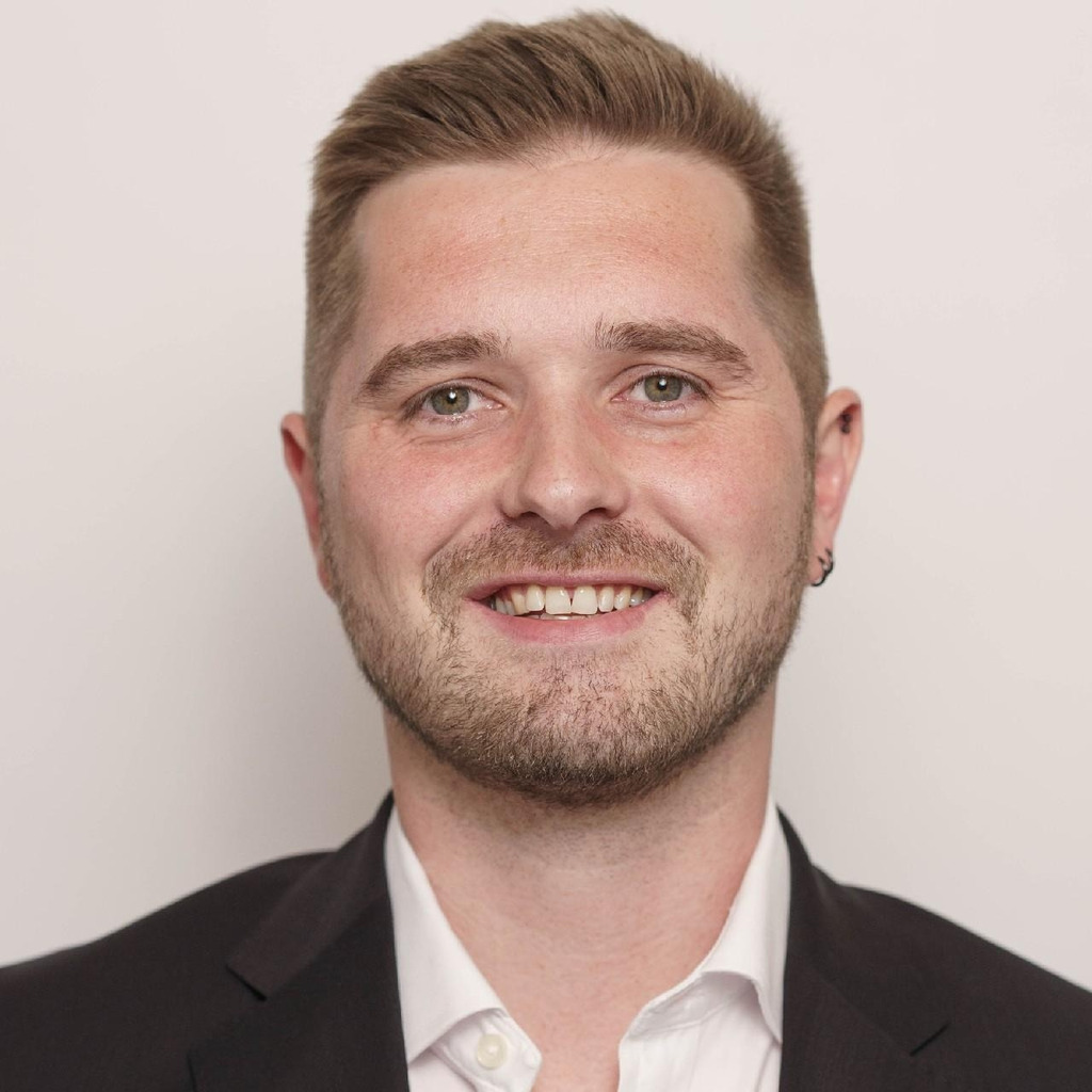 Aaron Hempel - Leiter Workforce Management - vitagroup AG | XING