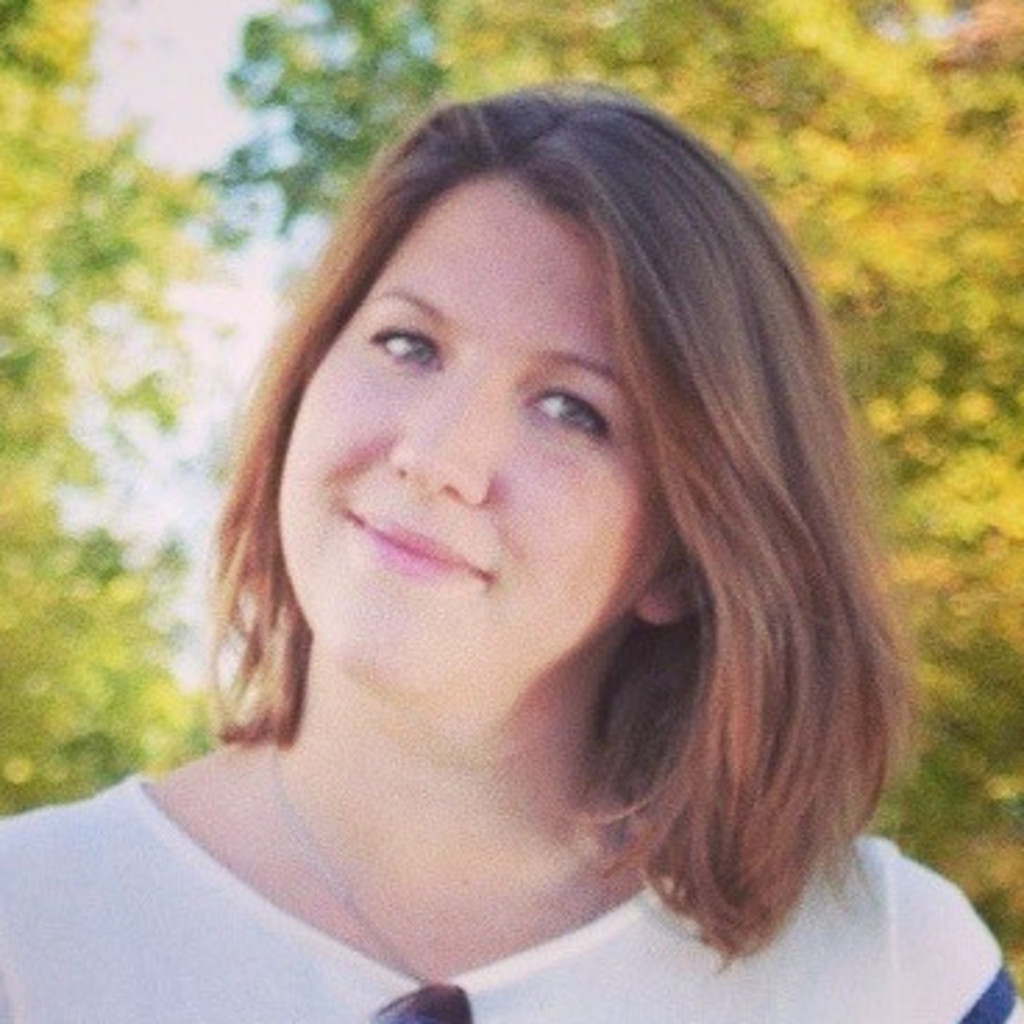 Julia Plotkina - Analyst - Accenture | XING