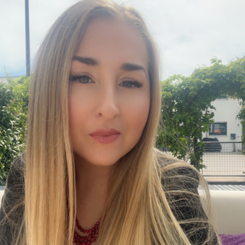 Alina Fito: Ausbildung und Berufserfahrung | XING