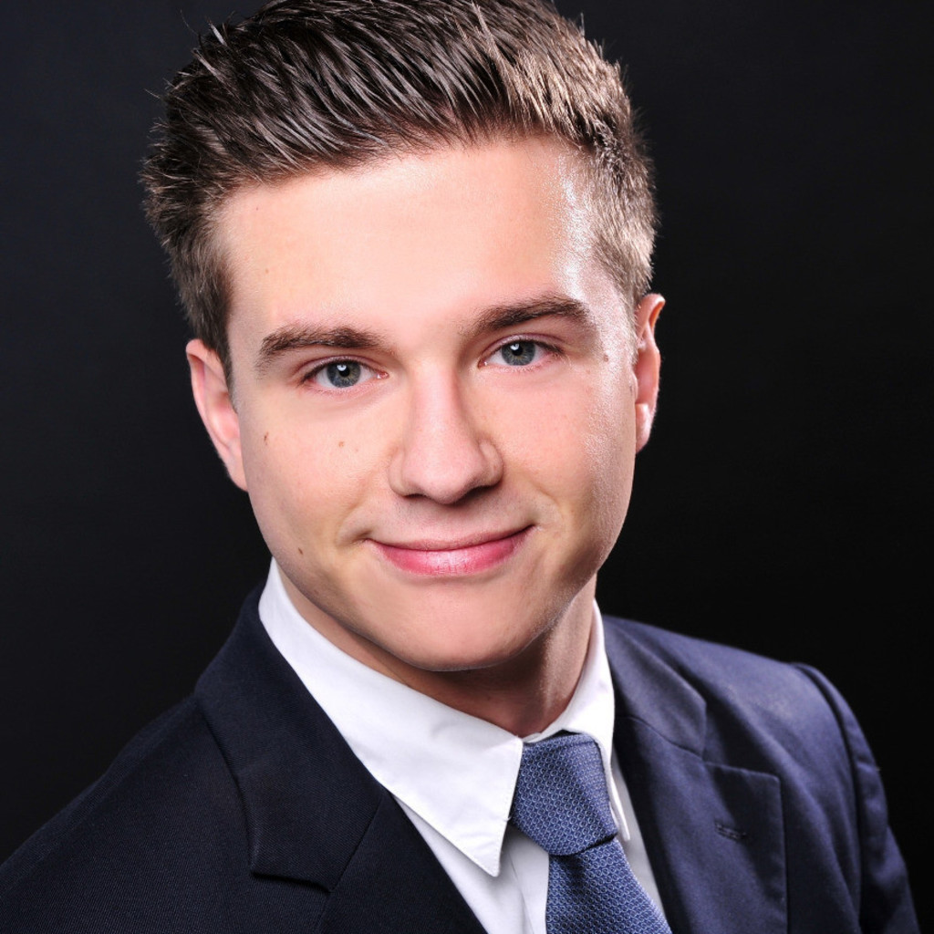 Kevin Fischer - Berufsfeuerwehrmann - Stadt Krefeld | XING