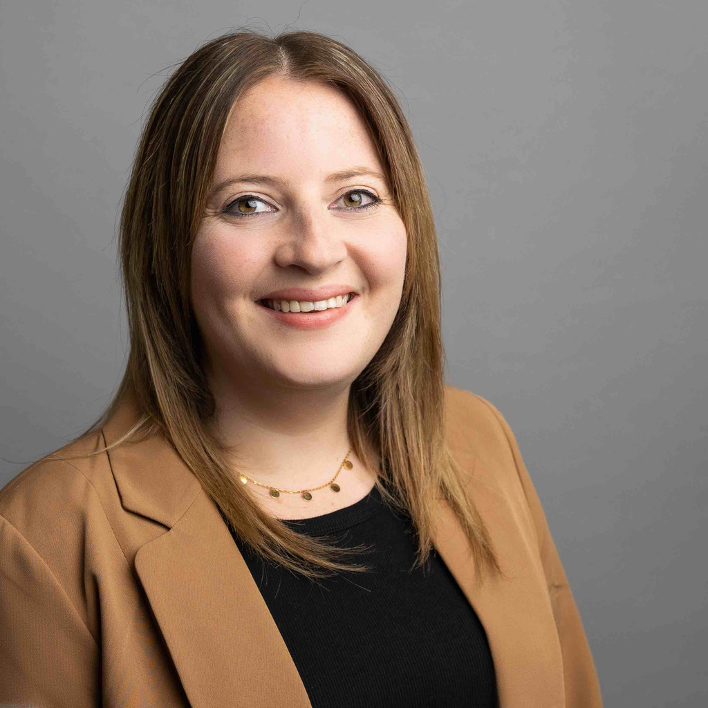 Kristin Perius - Vorstandsassistentin - Hauck & Aufhäuser Fund Services ...