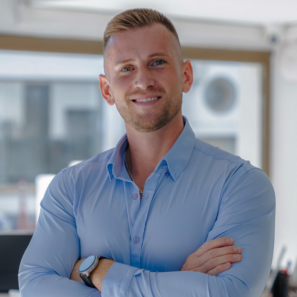 Viktor Hermann - Freelance Developer - Freelance | XING