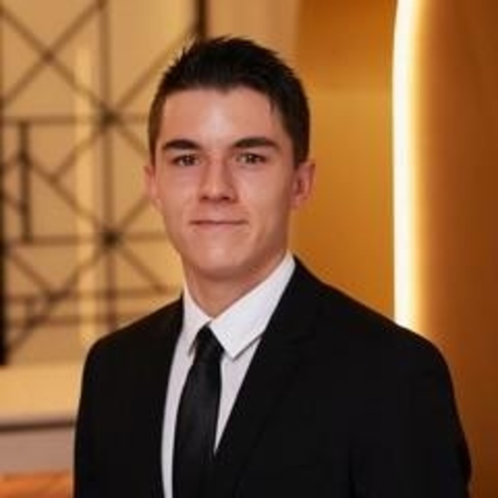 Angel Mateo Louis DESIRE - Assistant F&B Manager - LUX* SAINT-GILLES | XING