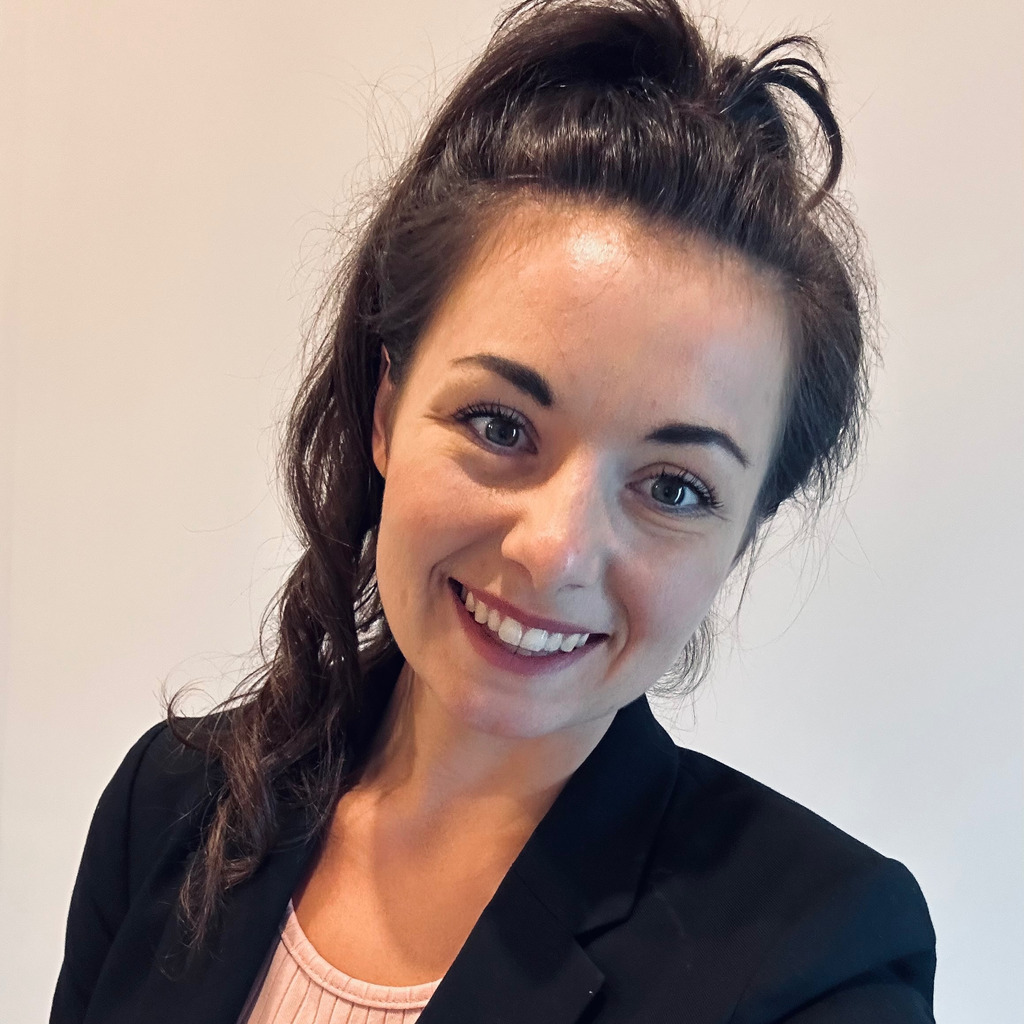 Rebecca Schmidt - Serviceassistentin - Autohaus J.B. Lell GmbH & Co. KG ...