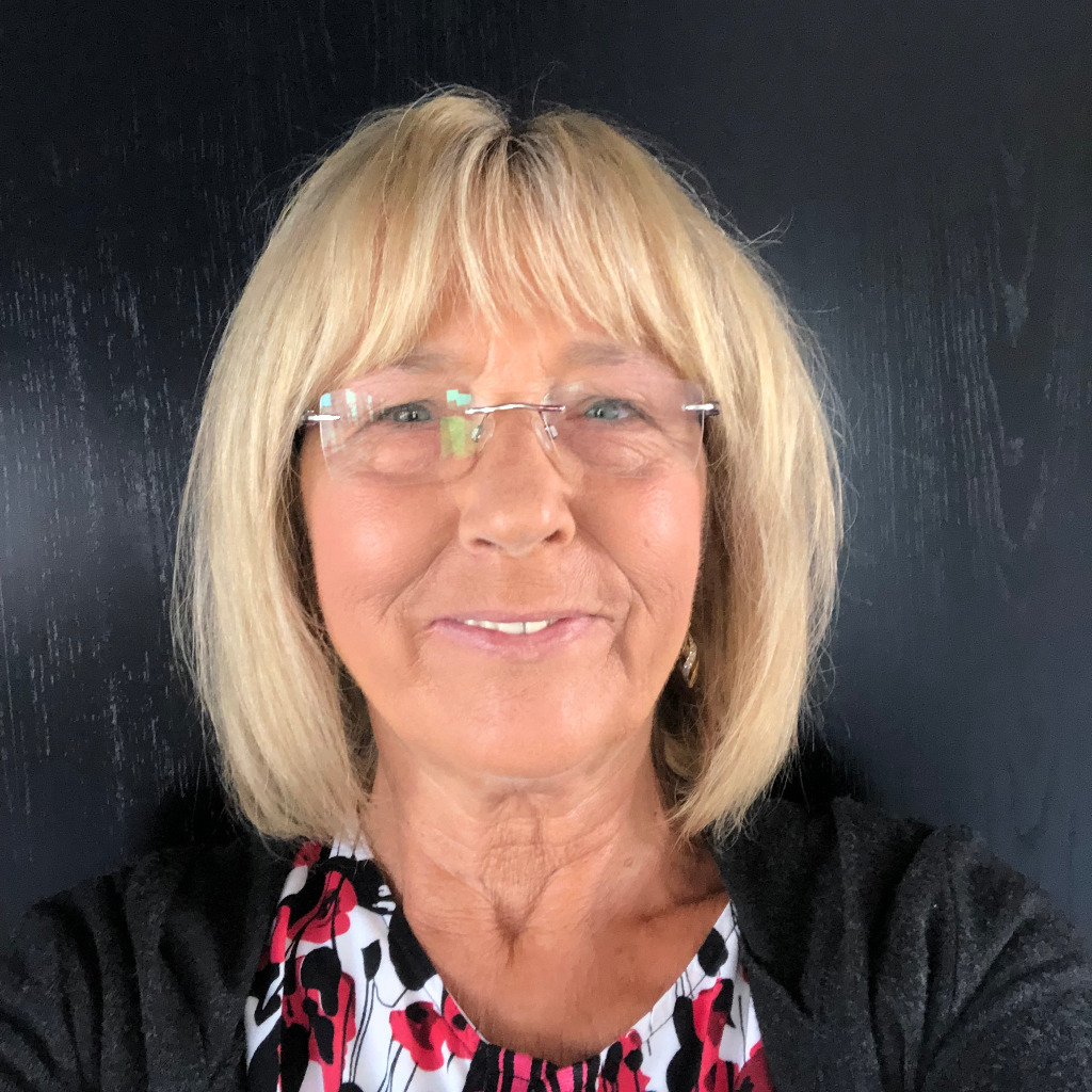 Erika Schultz - Assistenz der Geschäftsleitung - KOBIL GmbH | XING