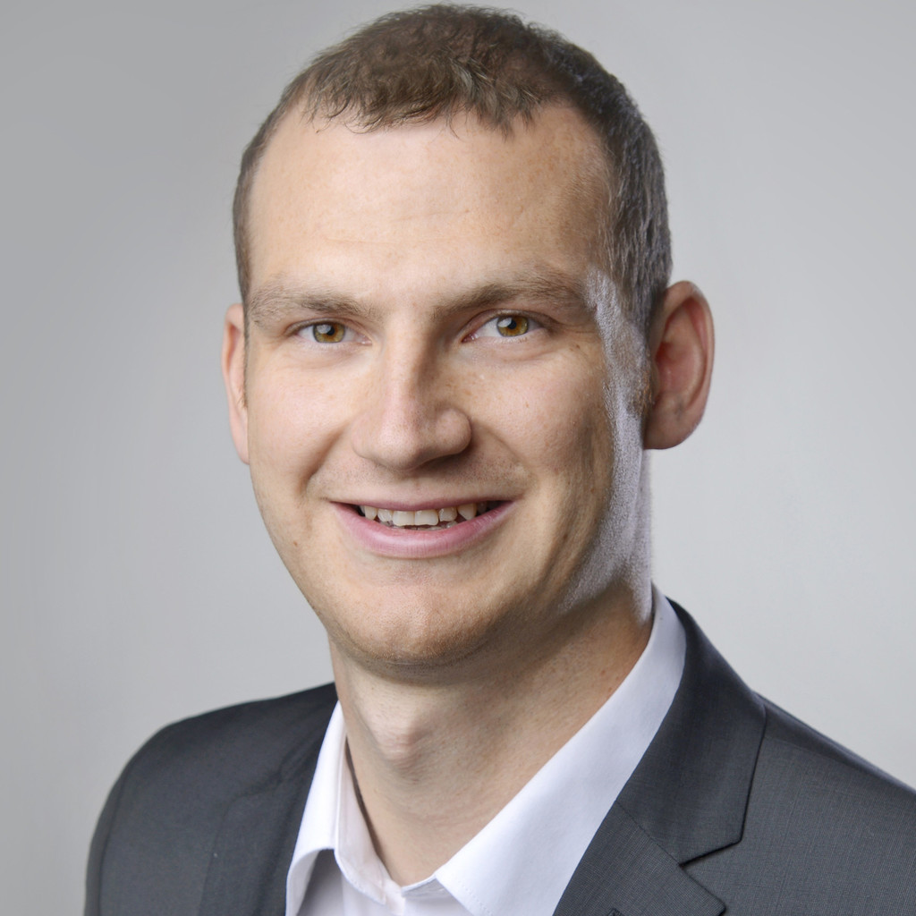 Nicholas Smith - Entwicklungsingenieur Performance Hybrid - Mercedes ...