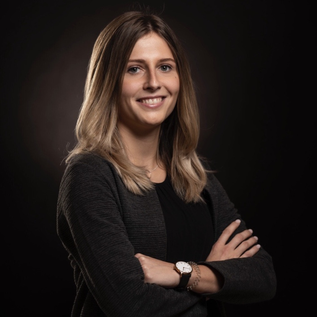 Monique Heß - Fachassistent Lohn und Gehalt - Hubert Burda Media | XING