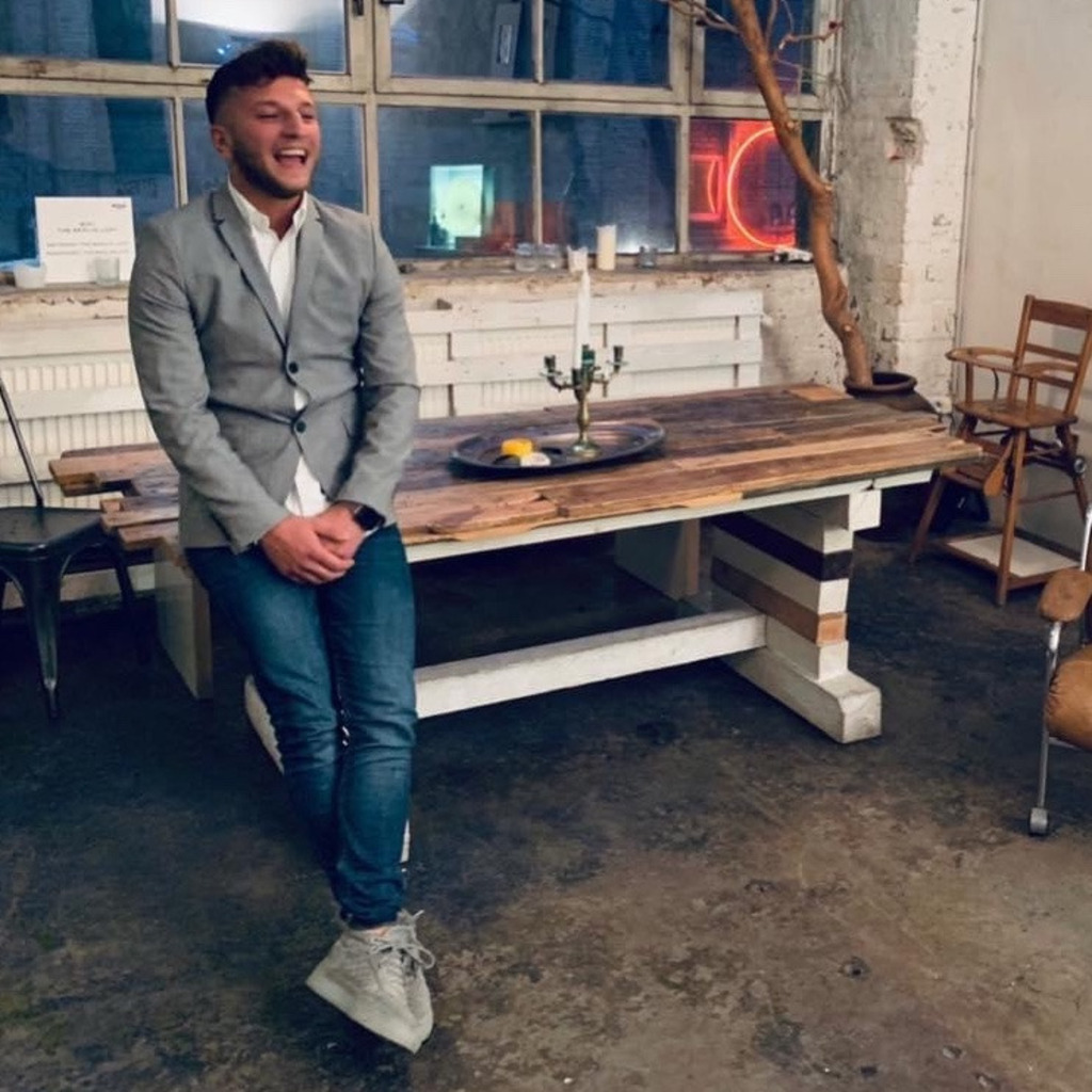 Amar Puzic - Vertriebsleiter - d&e Gebäudereinigung e.K | XING