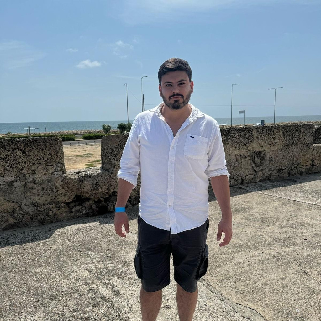 Juan David Arias Ballen - Full Stack Entwickler - Effective Computer Solutions S.A.S | XING