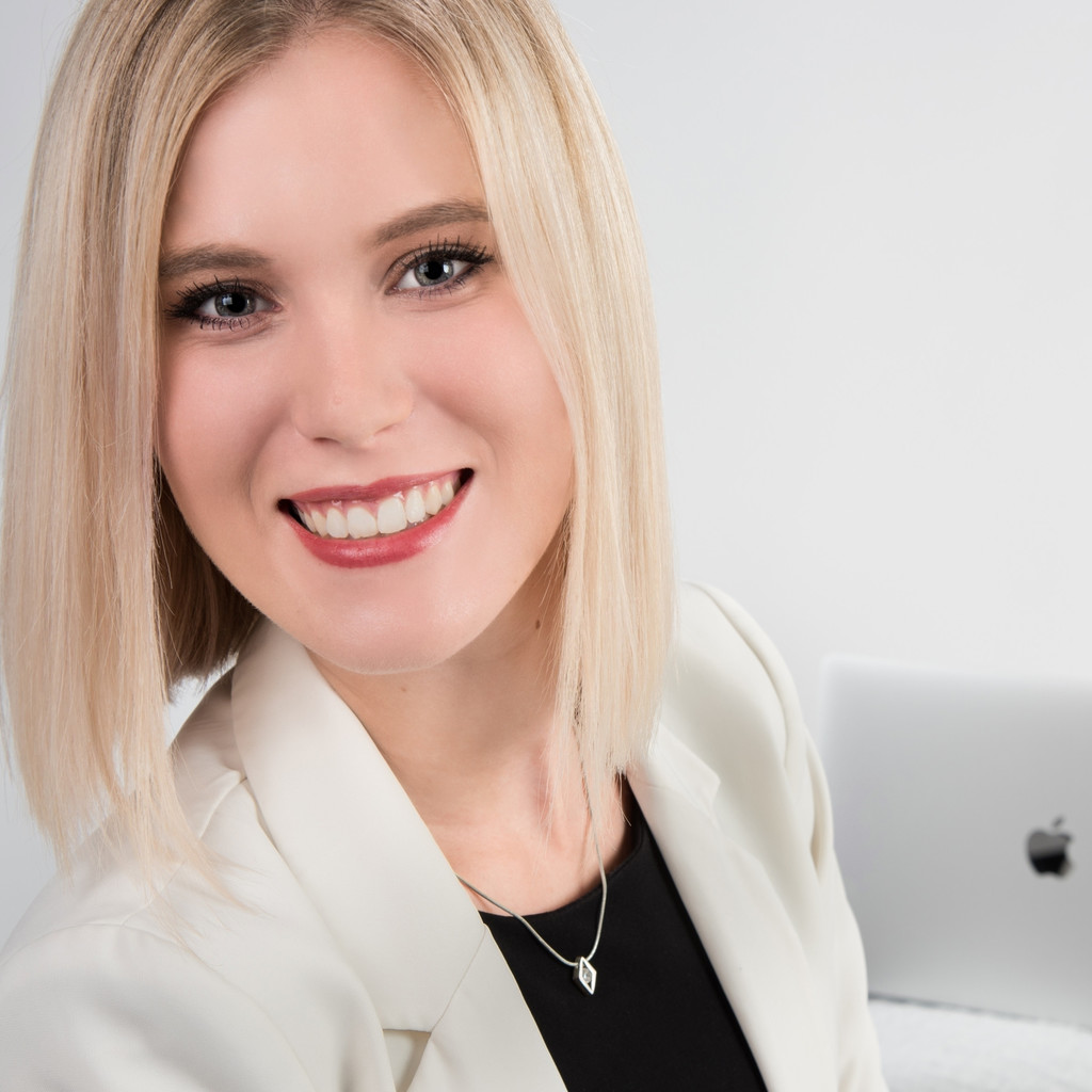 Ing. Angela Erhardt - strategisches CREM, Geschäftsbereich Immobilien ...