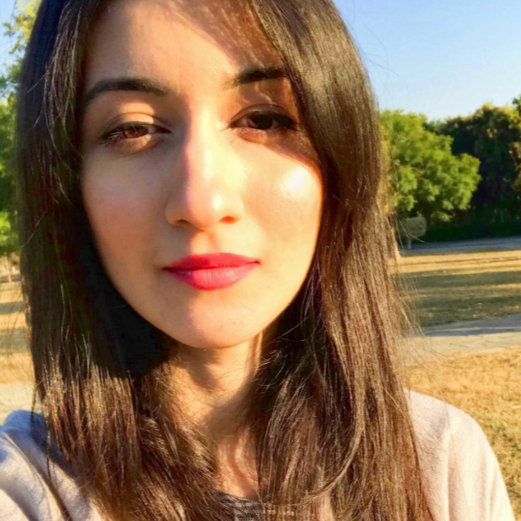 Amber Akhtar: Ausbildung und Berufserfahrung | XING