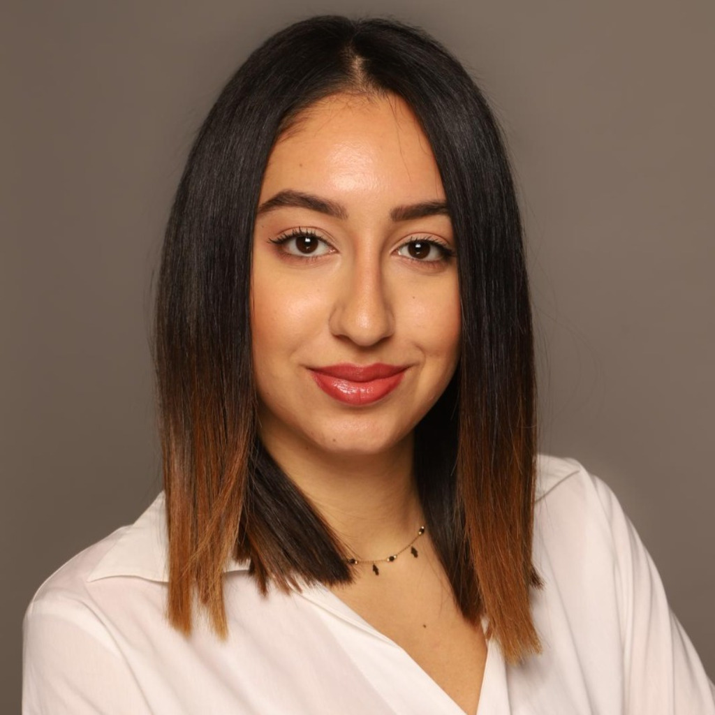 Lina Awad - International business - Hochschule Fresenius | XING