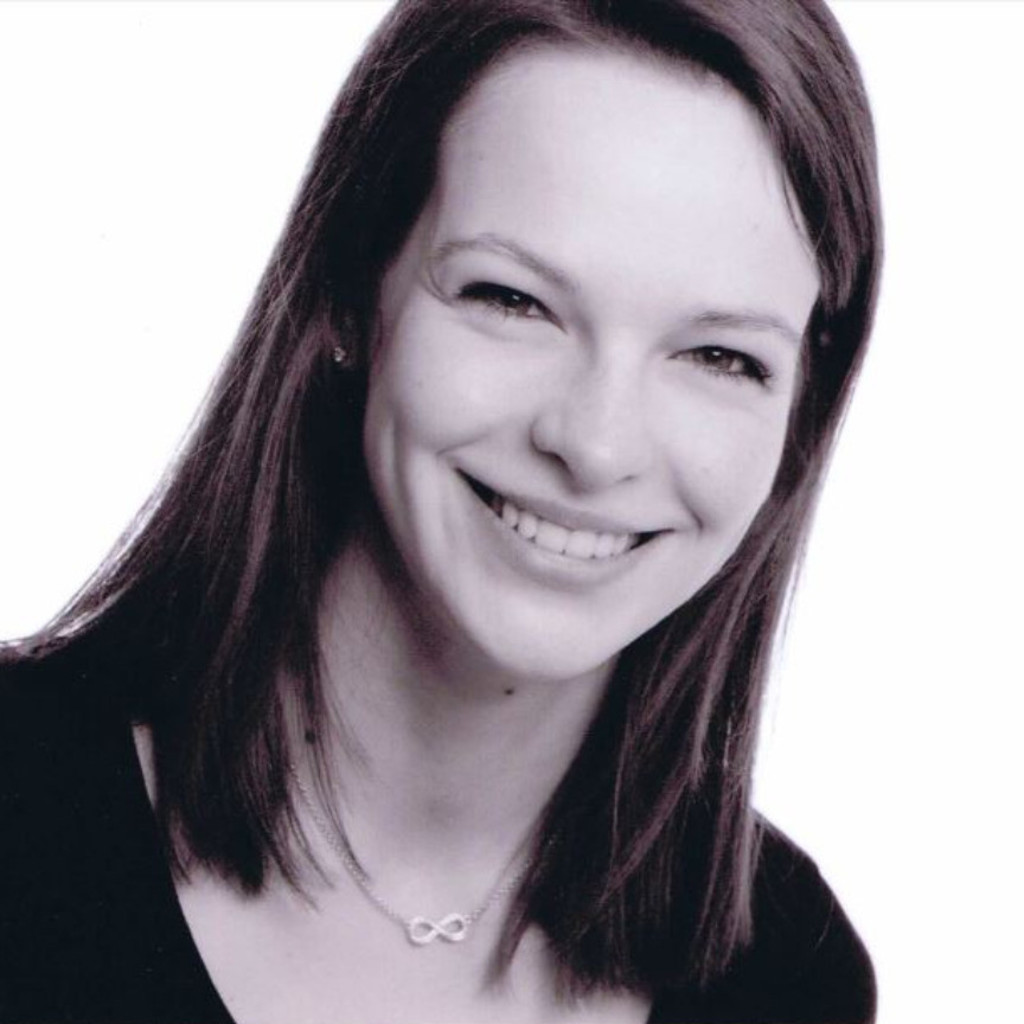 Laura Duckek - Produkt- und Projektmanagerin - IU Group | XING