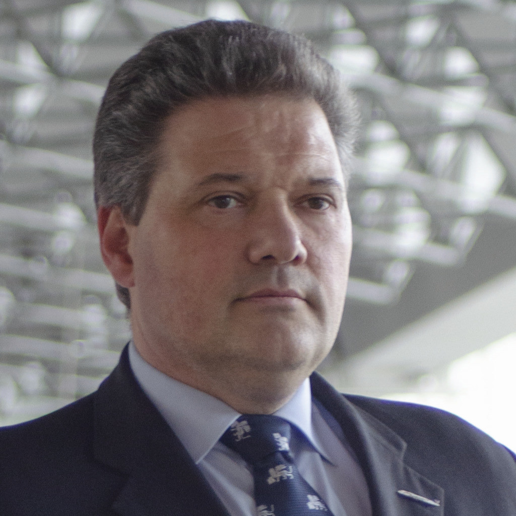 Dipl.-Ing. Robert Bade - Data Protection Supporter - Deutsche Lufthansa ...