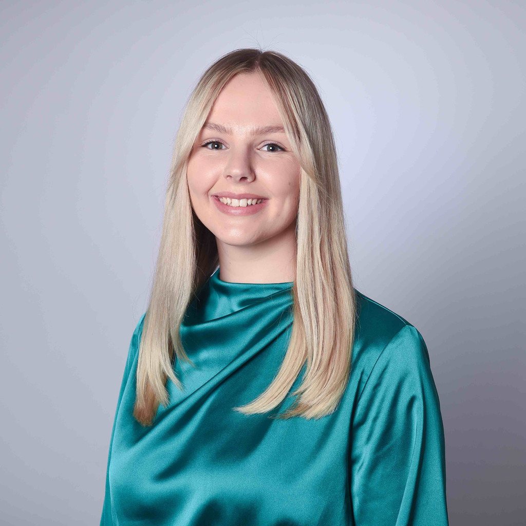 Ronja Simon - Bilanzbuchhalterin - Steuer-Fachschule Endrids | XING