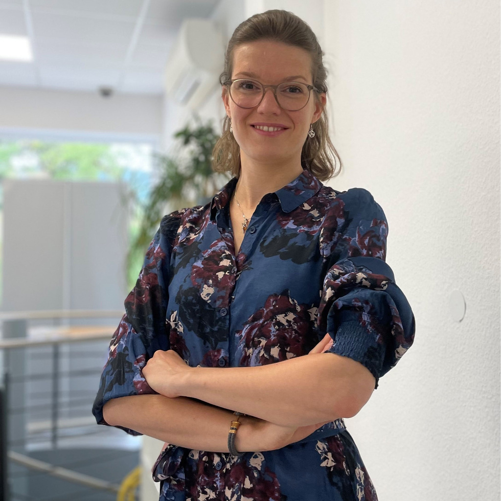 Anna Kolb-Kubis - Politik- und Wirtschaftswissenschaften, Biologie ...