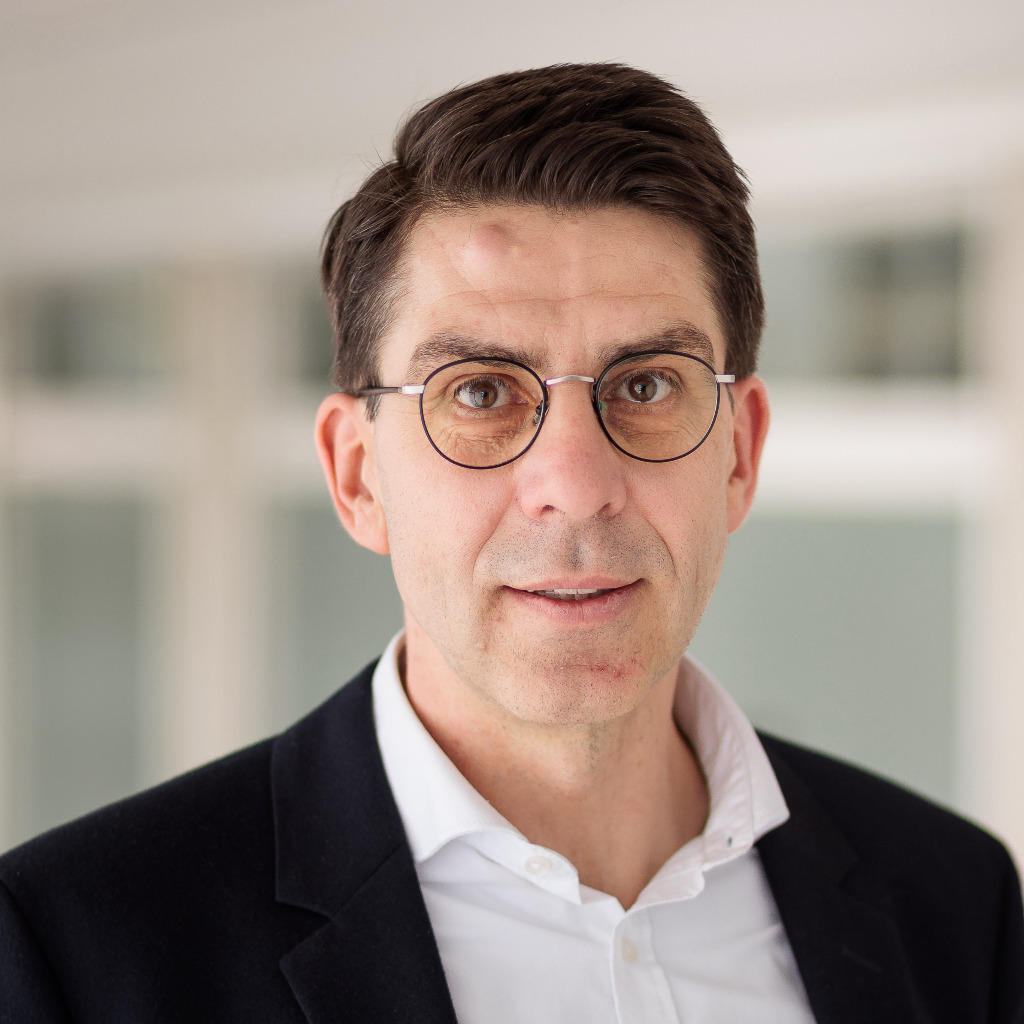 Dr. Ilia Petrov - Professor, Head of the Data Management Lab, Member of BW-CAR - Reutlingen ...