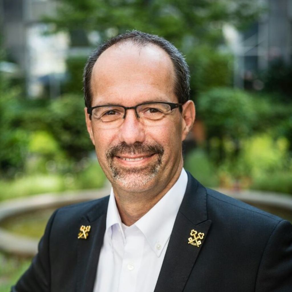Hervé Grimal - Chief Concierge - Le Meridien Hotel | XING