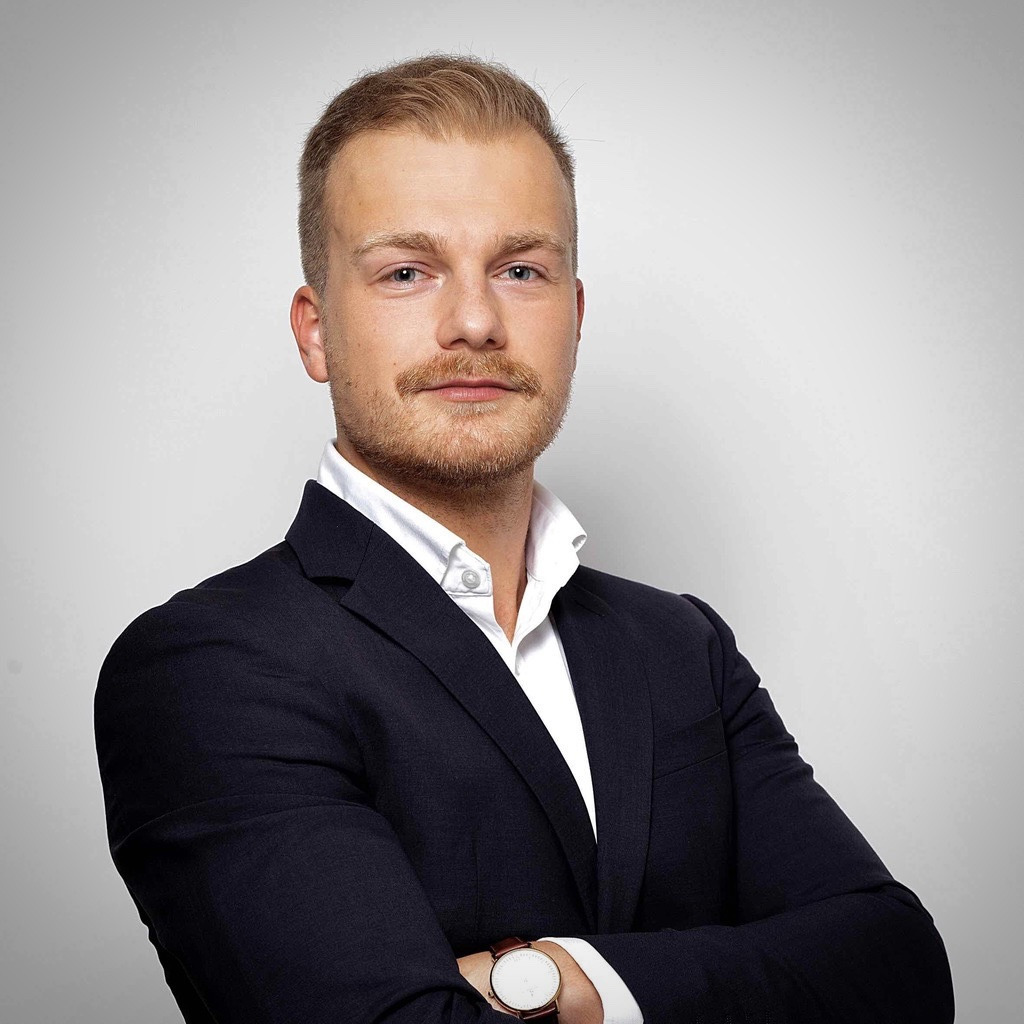 David Weichert - Head of Business Unit - Pacura med GmbH | XING