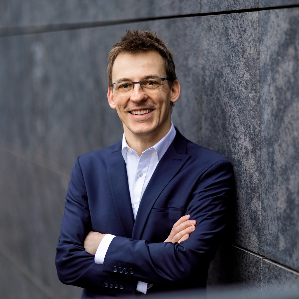 Robert Greif - Abteilungsleiter Strukturentwicklung - Leichtwerk AG | XING