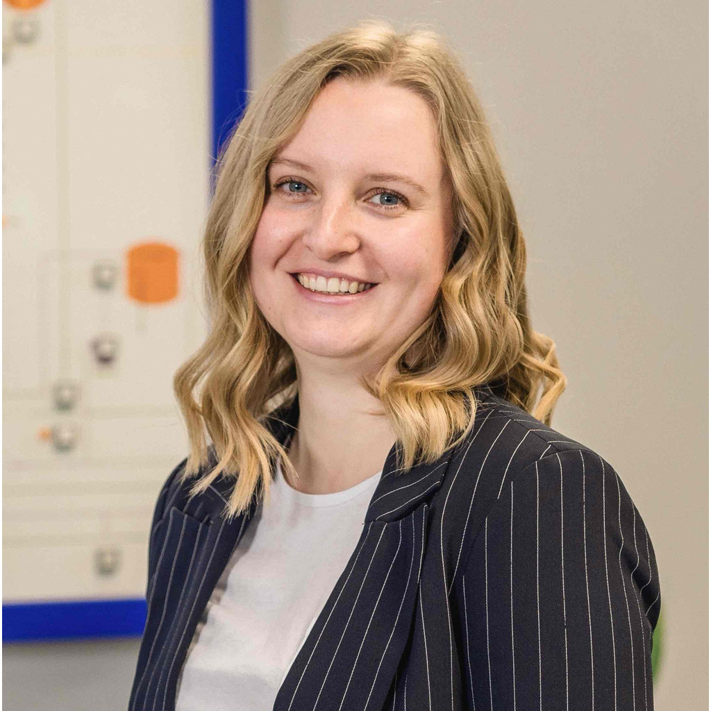 Julia Schmidt - Strategischer Einkauf - Oettinger Brauerei GmbH | XING