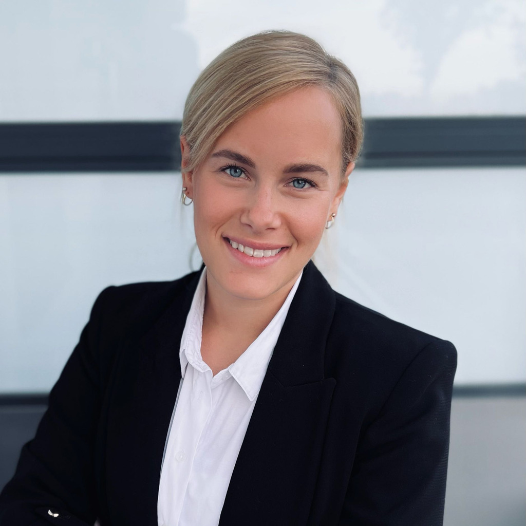 Julia Schenk - Strategischer Einkäufer - Getriebebau NORD GmbH & Co. KG | XING