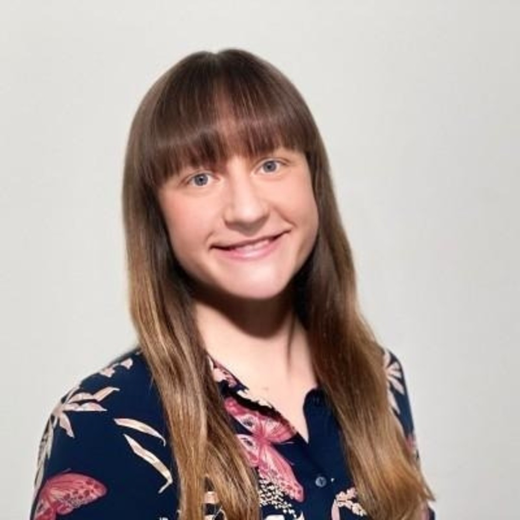 Nicole Lai - Referentin Alumni & Career Service - Ostbayerische ...