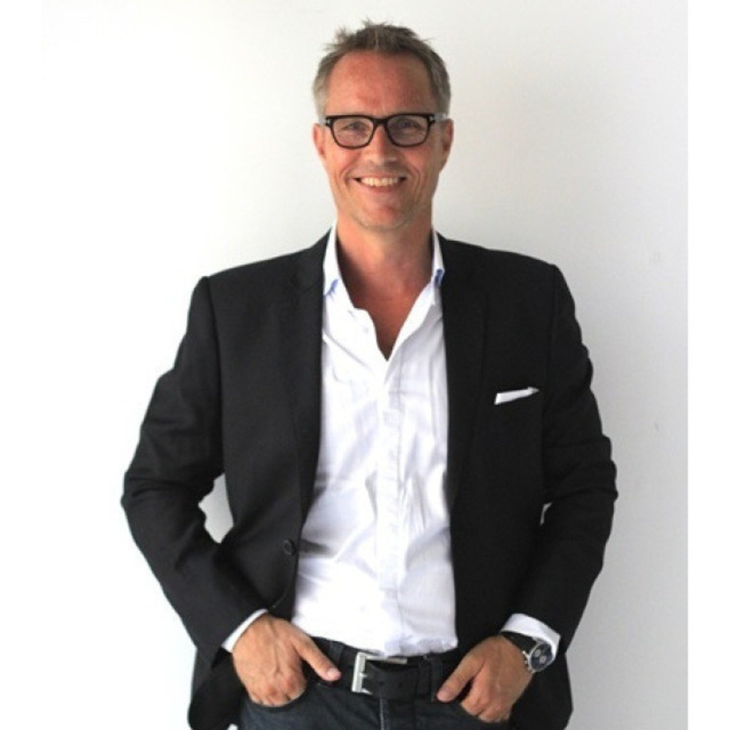 Peter Lund - Owner & CEO - PT. Pevali Group International | XING