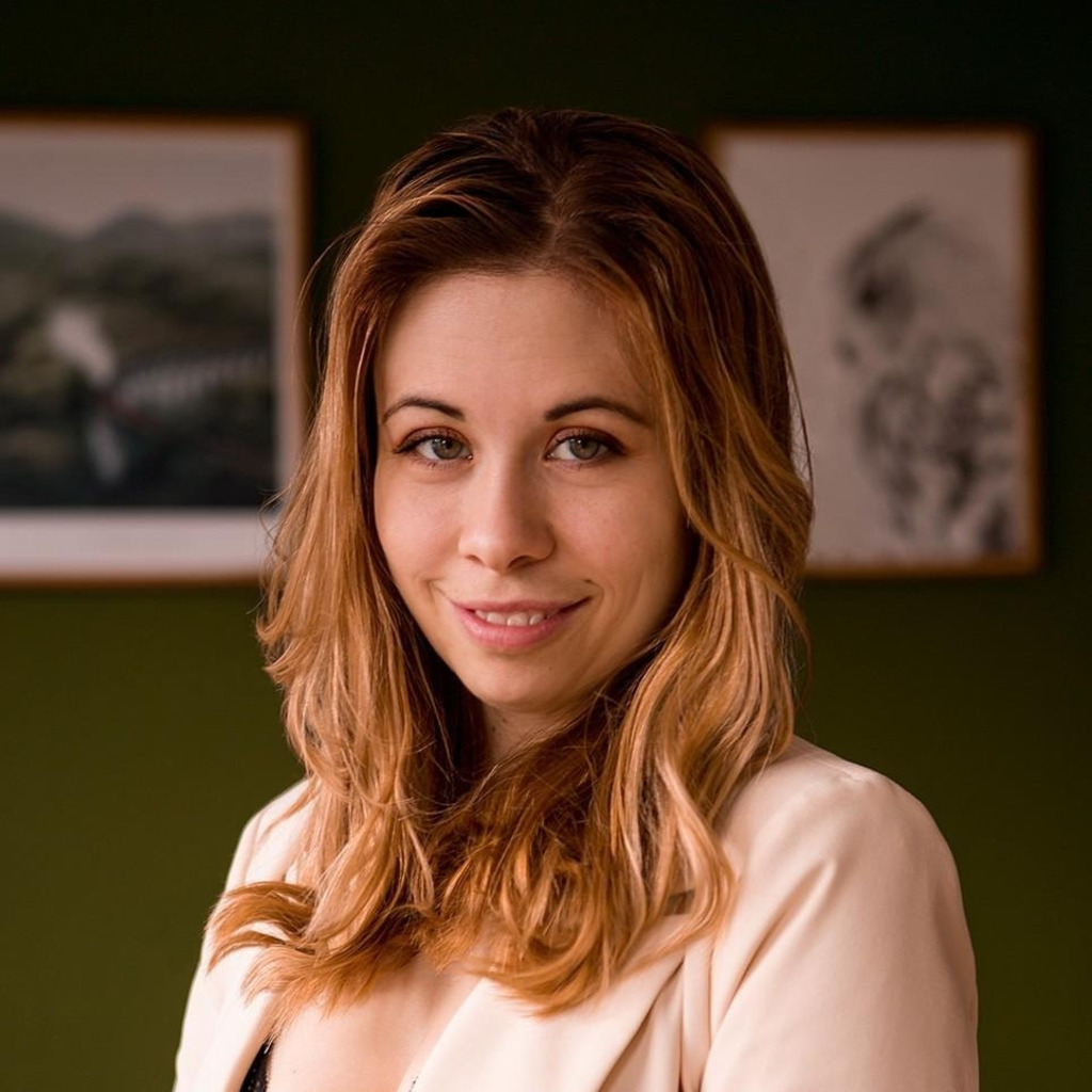 Anna Fezer - Fotografin und Mediengestalterin - Annagraphie | XING