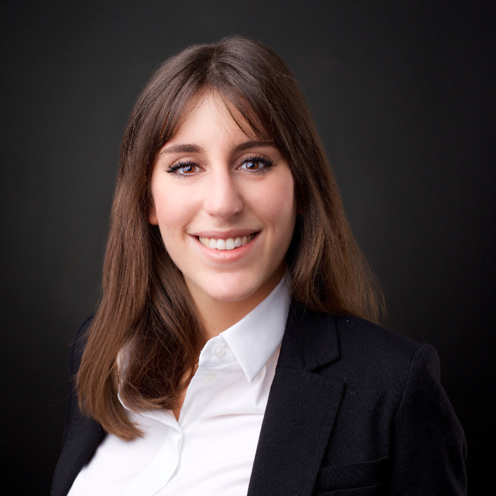 Lisa Hassan's Instagram, Twitter & Facebook on IDCrawl