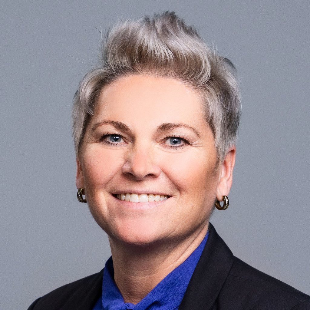 Pia Riedinger - Finanzcoach - Deutsche Vermögnsberatung AG | XING