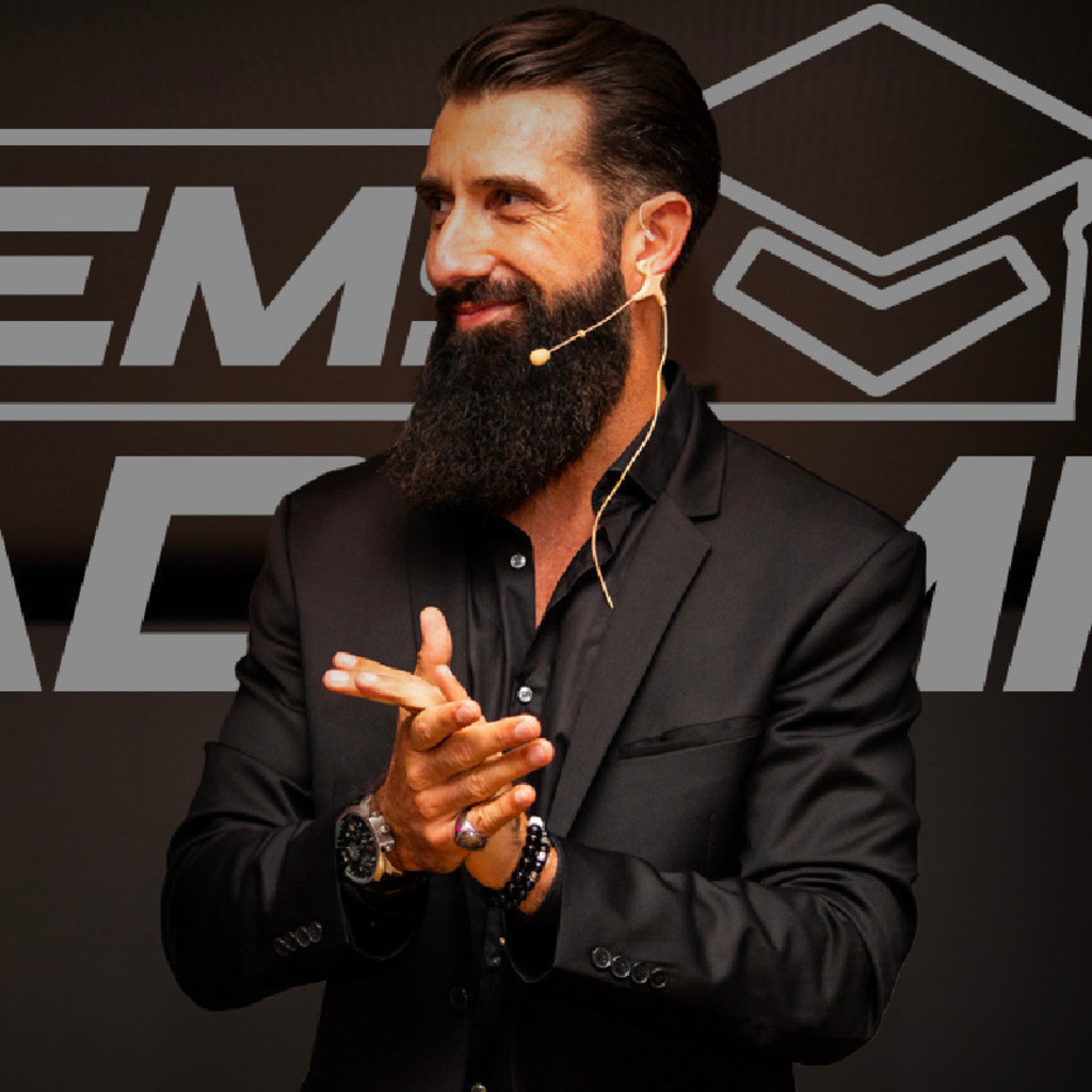 Dan Samek - Geschäftsführer - Die EMS Akademie | XING